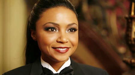 Danielle Nicolet helps Starter Wife | Mr. Media® Interviews